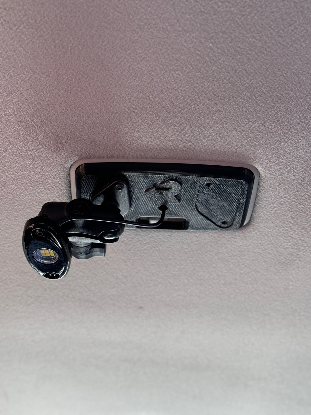 5th Gen Toyota 4Runner Center Dome Light | OEM Upgrade – Reload Offroad